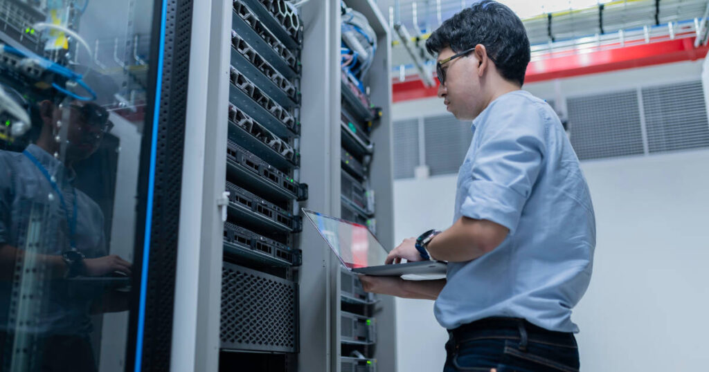 What does a Computer and Network Architect do? Become One.