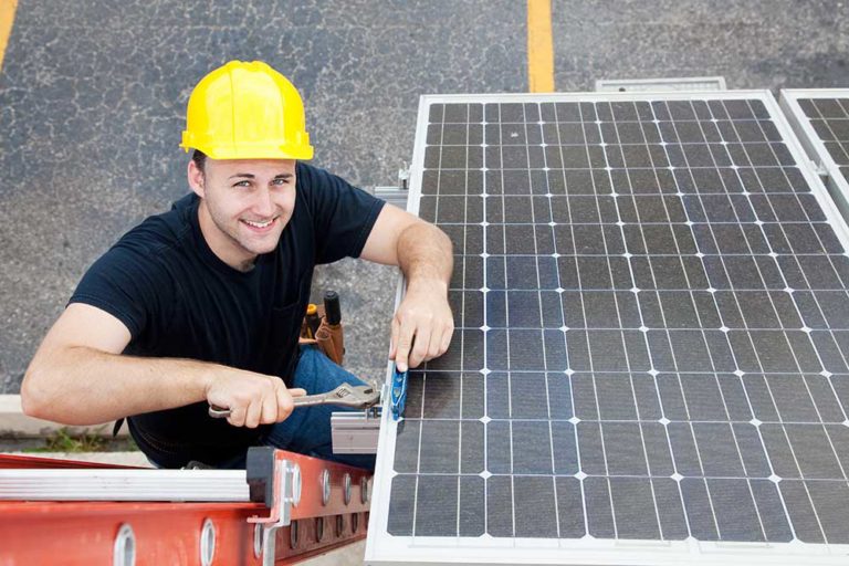 Green Jobs in the Green Industry: Answers What a Green Job is.