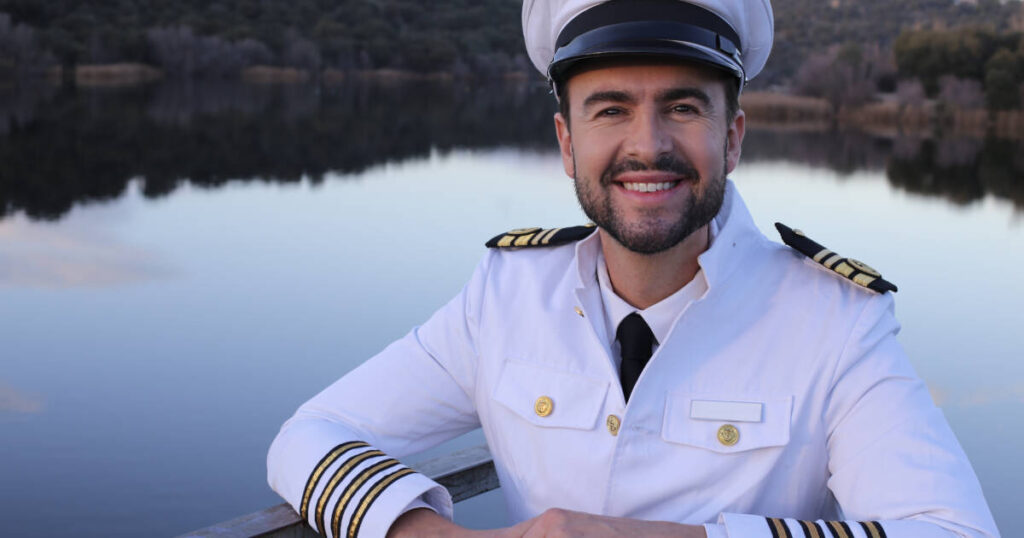 What does a Ship Captain Do? How to Become a Ship Captain
