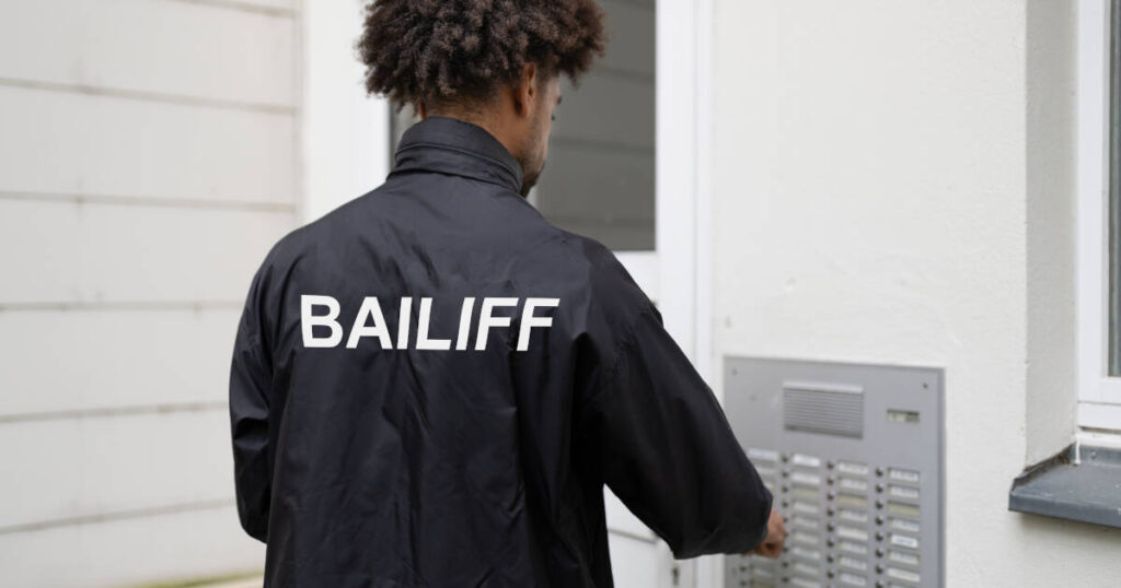 What Does a Bailiff Do and How to Become a Bailiff?