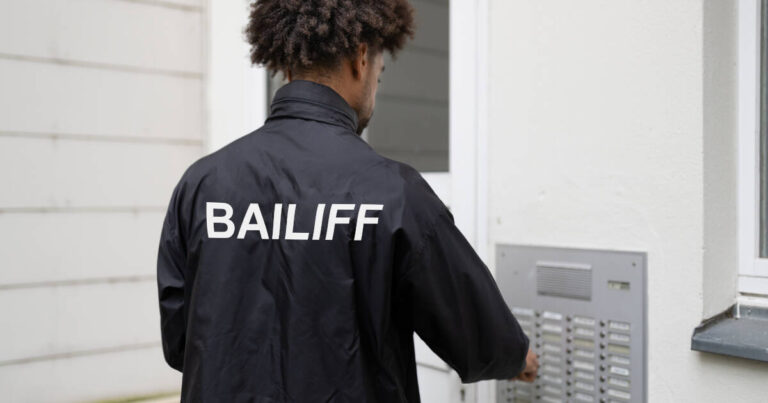 What Does a Bailiff Do and How to Become a Bailiff?